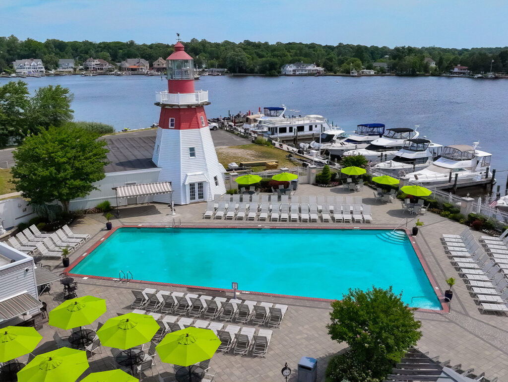 Explore Lighthouse Point | Store, Pool, Freedom Boat Club