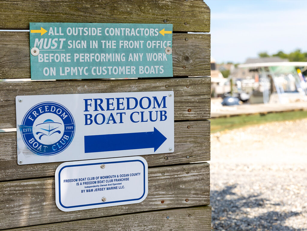 Explore Lighthouse Point | Store, Pool, Freedom Boat Club